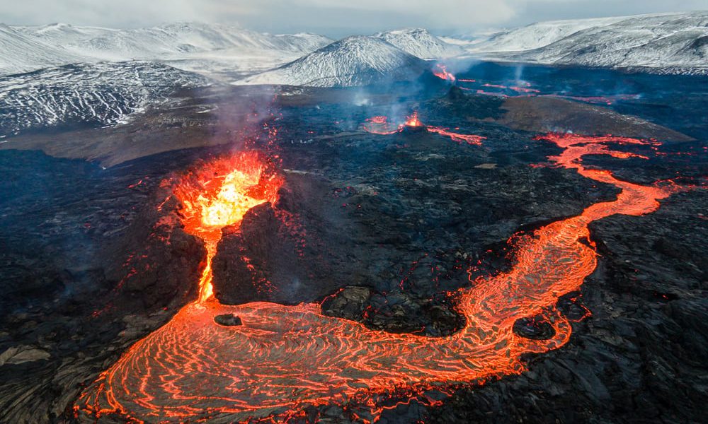 Na Islandu vybuchla sopka. Obrovskou erupci můžeš sledovat přes ...